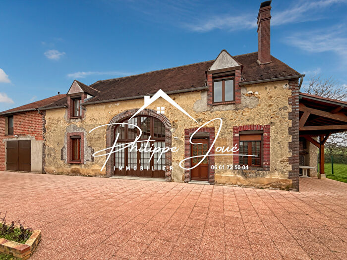 Maison à vendre - Neuvy-Sautour - 9 pièces - 6 chambres