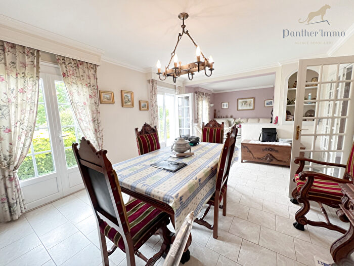 Maison à vendre - Saint-Cyr-sur-Loire, République, Fosses Boissées, Hôtel de ville - 4 pièces - 2 chambres