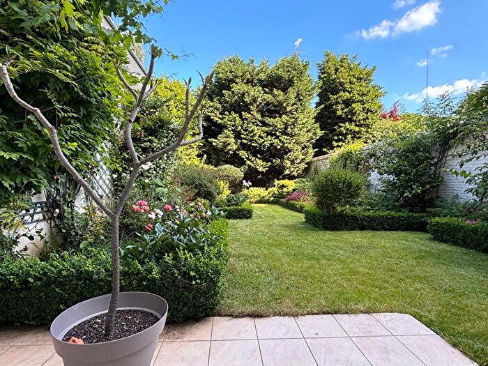 Maison à vendre - Lille, Centre-ville, Euralille - 8 pièces - 7 chambres