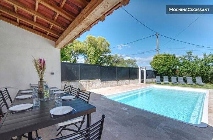 Maison 8 pièces à Village-Rieu, Saint-Privat-des-Vieux, à louer