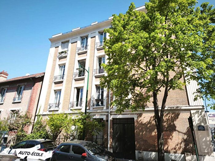 Appartement à louer - Plateau-Grèves-Europe-Gare du Stade-Fossés Jean, Colombes - 2 pièces - 1 chambre