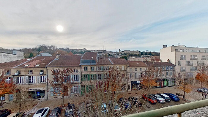 Appartement à vendre - Bar-le-Duc, Centre-ville - 3 pièces - 2 chambres