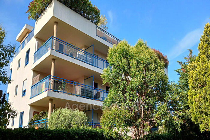 Appartement à vendre - Antibes, Rastines, Super Antibes, Laval, La Fontonne - 3 pièces - 2 chambres