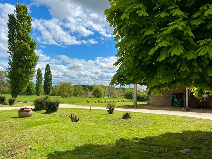 Maison 7 pièces à vendre - Baignes-Sainte-Radegonde