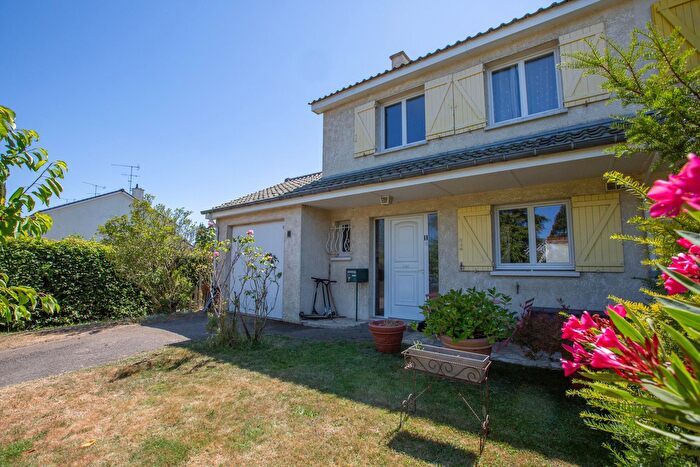 Le Mesnil-Saint-Denis - Maison 5 pièces à vendre