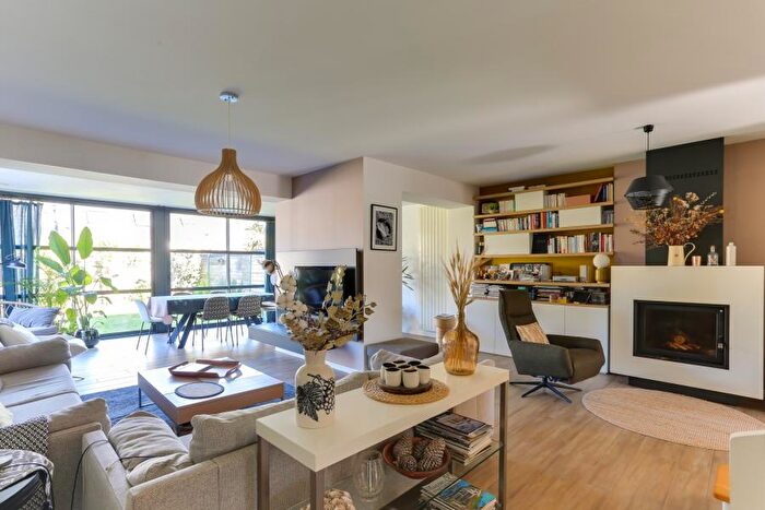 Maison à vendre - Quartiers Nord-Est, La Motte Brûlon - 7 pièces - 5 chambres