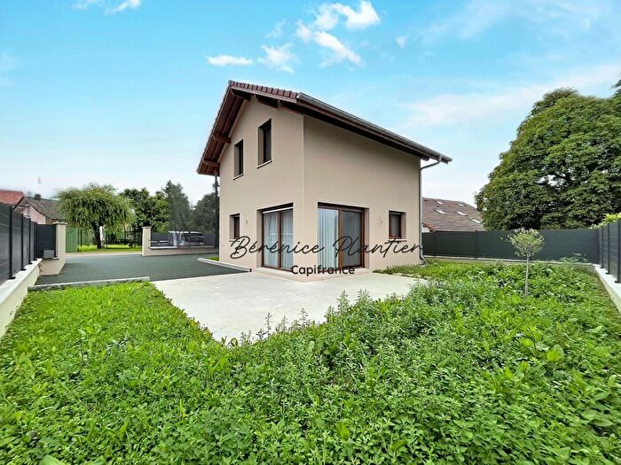 Maison 4 pièces à vendre à Peillonnex