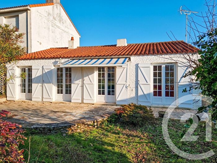 Lîle-dOlonne - Maison 5 pièces à louer