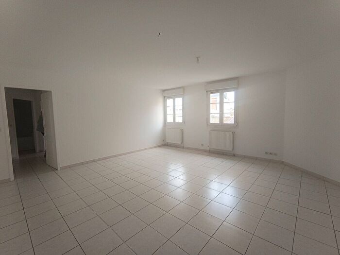 Appartement à louer - Beauvais - 3 pièces - 2 chambres