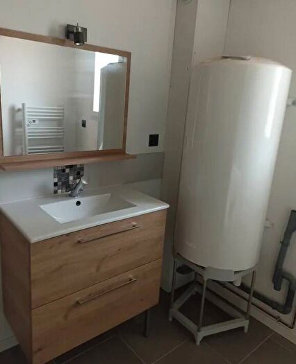 Saint-Girons-dAiguevives - Appartement 2 pièces à louer