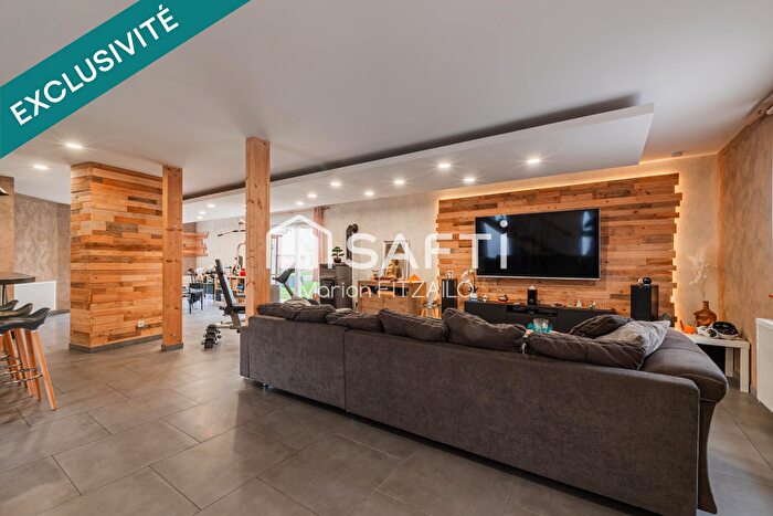 Maison à vendre - Betschdorf - 6 pièces - 4 chambres