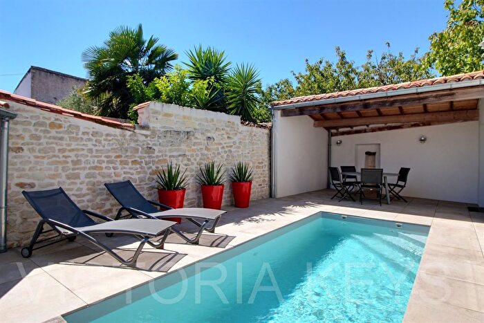 Maison 5 pièces à La Flotte, à vendre