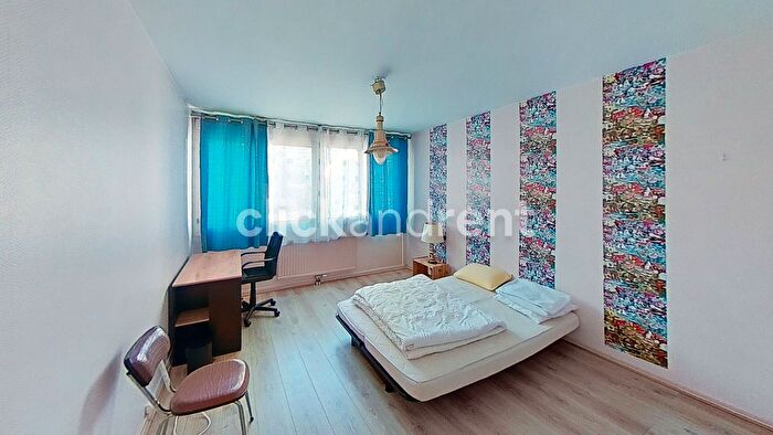 Villeurbanne, Doua : Appartement 5 pièces à louer
