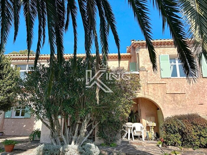 Maison à vendre - Saint-Raphaël, Les Arênes - 5 pièces - 3 chambres