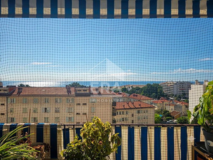 Nice, Arenas - Appartement 3 pièces à vendre