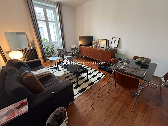 Appartement à vendre - Biarritz, Centre-ville Est - 3 pièces - 2 chambres
