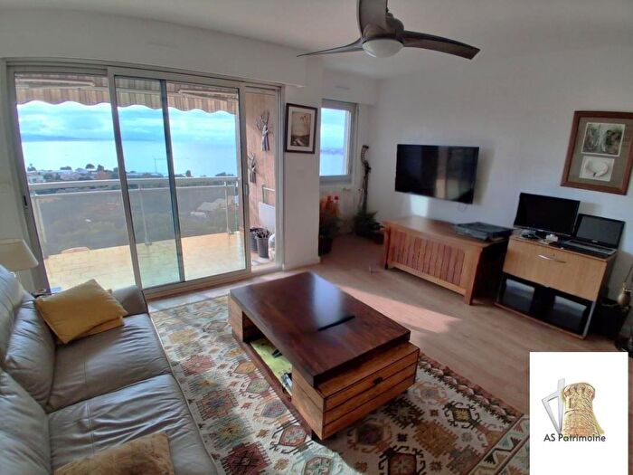 Appartement à vendre - Ajaccio - 3 pièces - 2 chambres