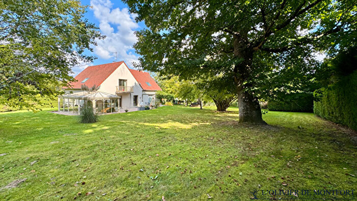 Montfort-l'Amaury - Maison 8 pièces à vendre