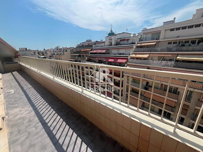 Appartement 2 pièces à vendre à Nice, Parc Impérial, Le Piol