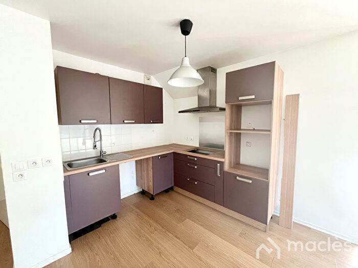 Appartement à vendre - Stains, Les Trois Rivières - 3 pièces - 2 chambres