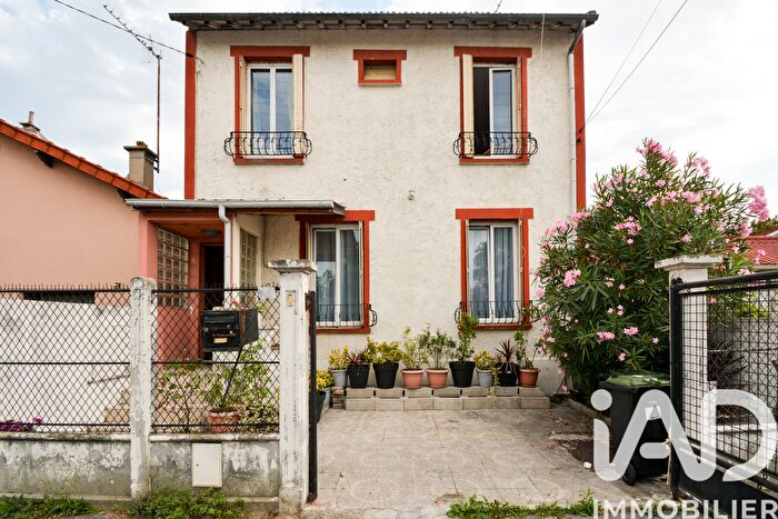 Maison à vendre - Le Blanc-Mesnil, Sud - 5 pièces - 3 chambres