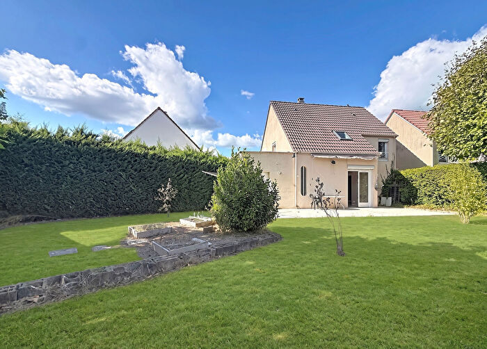 Rambouillet, Villeneuve, Hippodrome : Maison 5 pièces à vendre