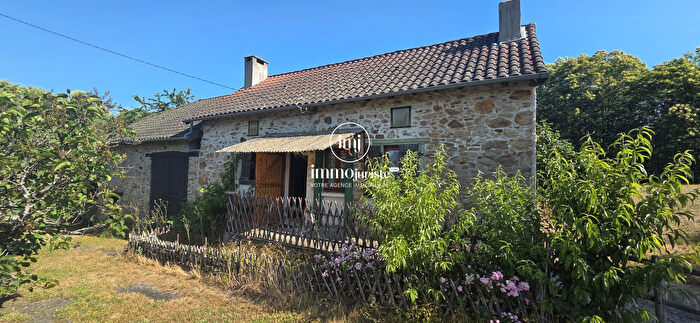 Maison 3 pièces à vendre à Bussière-Galant