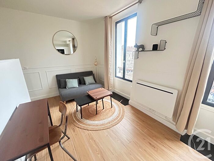 Appartement à louer - Saint-Denis, La Plaine Saint-Denis - 1 pièce