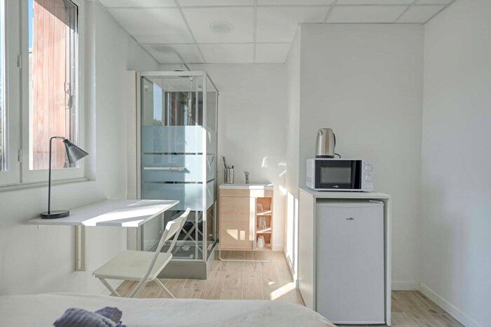 Appartement à louer - Abbaye, Créteil - 1 pièce