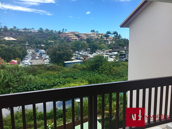 Appartement à louer - Saint-Paul, Saint-Gilles les Bains - 3 pièces - 3 chambres