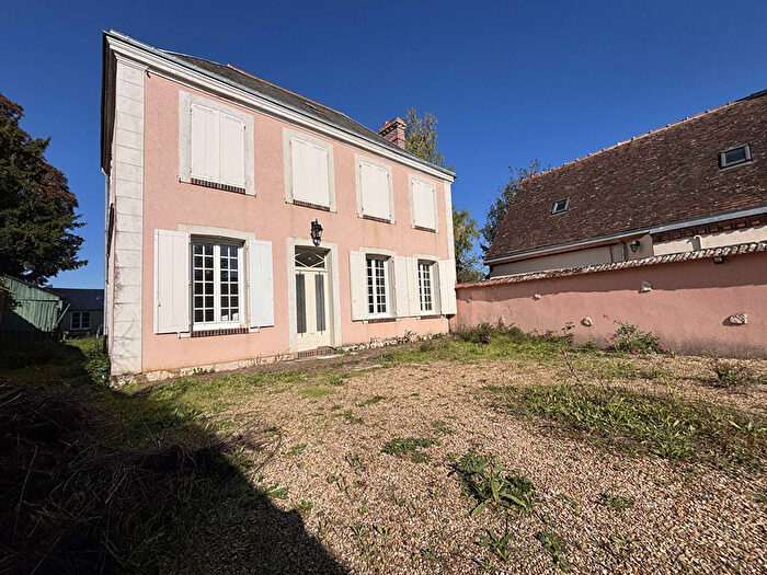 Maison 6 pièces à louer à Meslay-le-Vidame