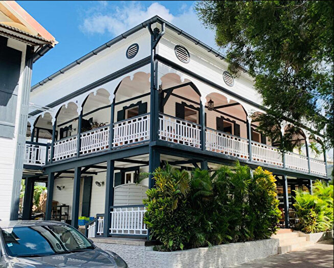 Maison à vendre - Fort-de-France - 8 pièces - 4 chambres