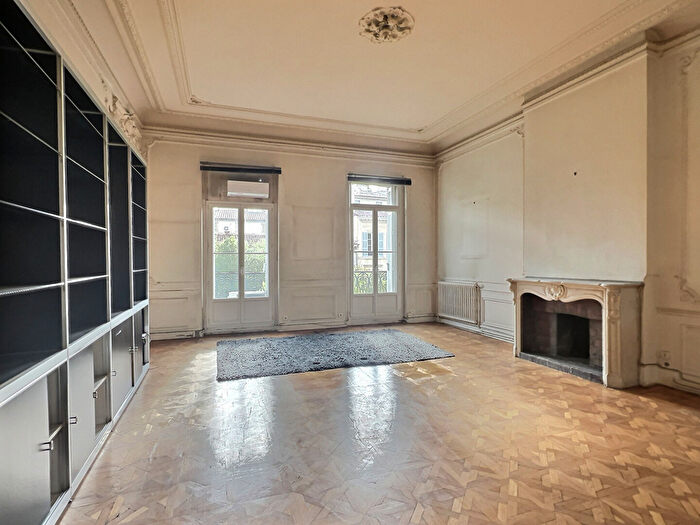 Appartement à vendre - Marseille e , Palais de Justice - 12 pièces