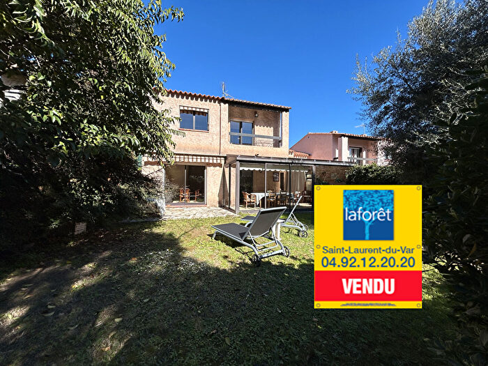 Maison à vendre - Saint-Laurent-du-Var, Tuilière, Sainte-Petronille, Les Crottes, Tour, Iscles - 4 pièces - 3 chambres