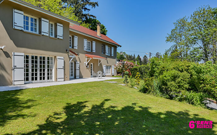 Maison à vendre - Francheville, Francheville Le Bas, Grandes-Terres, Le Chater - 6 pièces - 4 chambres