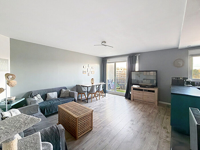 Appartement à vendre - Élancourt, Les Nouveaux Horizons, Les Mares - 3 pièces - 2 chambres