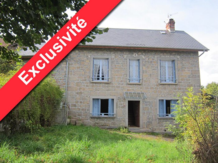 Maison à vendre - Flayat - 4 pièces - 2 chambres