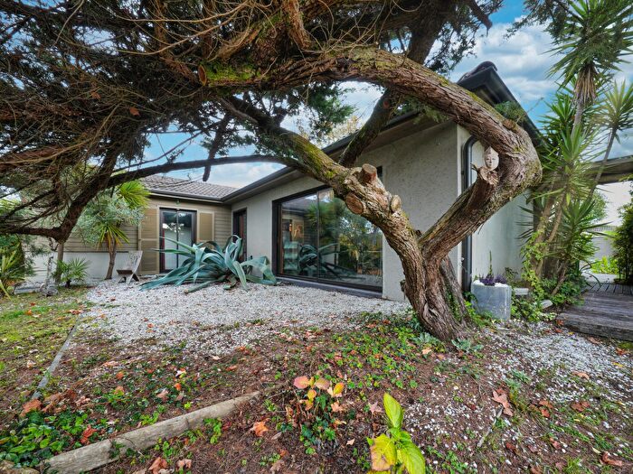 Maison à vendre - Oeyreluy - 6 pièces - 4 chambres