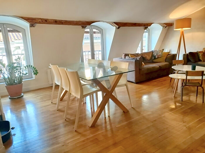Lyon 1er, Bas des Pentes, Presqu'île : Appartement 3 pièces à vendre
