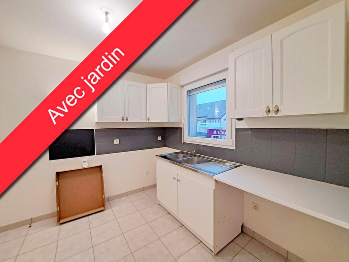 Maison à louer - Véretz - 4 pièces - 3 chambres