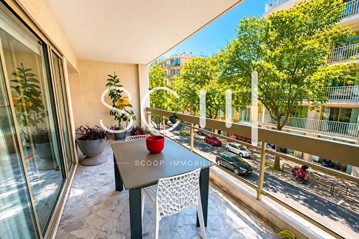 Appartement 3 pièces à vendre - Antibes, Juan-les-Pins, Le Cap