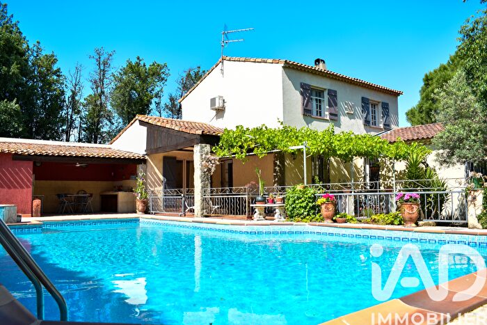 Maison à vendre - Sernhac - 10 pièces - 5 chambres