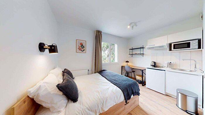 Appartement à louer - Parcs, Romainville - 1 pièce