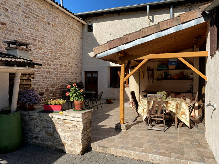 Maison 5 pièces à Tournus, à vendre