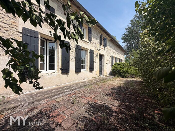 Maison 7 pièces à vendre à Montpeyroux