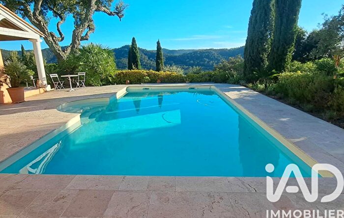 Maison à vendre - Pierrefeu-du-Var - 5 pièces - 3 chambres