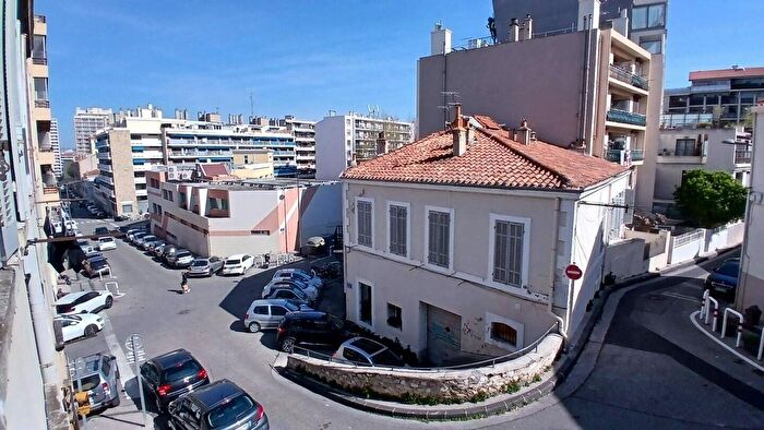 Appartement à louer - Saint Lambert, Marseille ème arrondissement - 3 pièces - 2 chambres