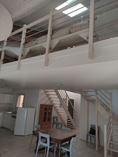 Appartement à louer - Saint-Cyr-au-Mont-dOr - 5 pièces - 3 chambres