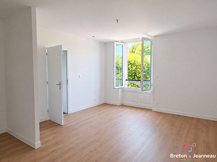 Mayenne, Sud Est : Appartement 2 pièces à vendre