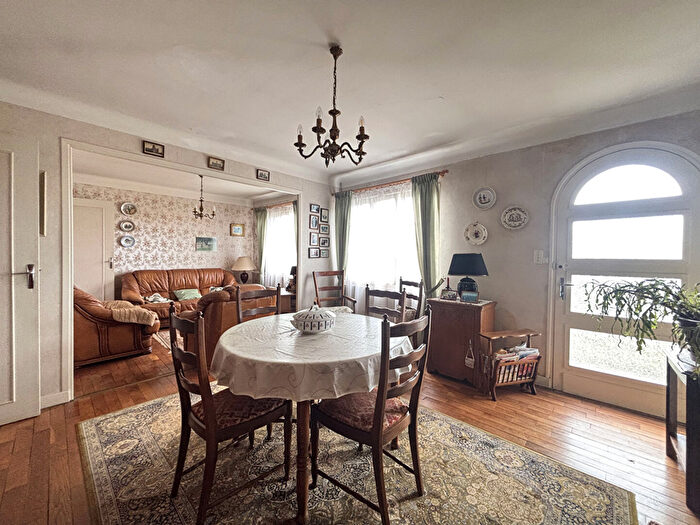 Maison à vendre - Poitiers, Ouest - 5 pièces - 4 chambres